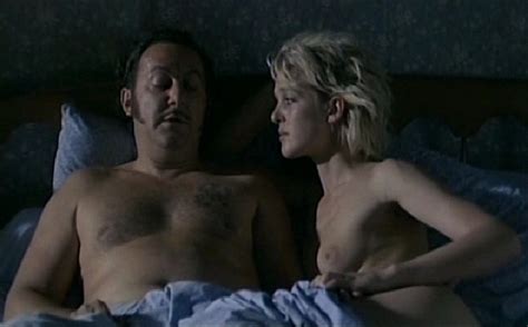 Naked Agnes Soral In Tchao Pantin