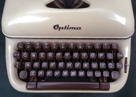 1958 Optima Elite 3 On The Typewriter Database