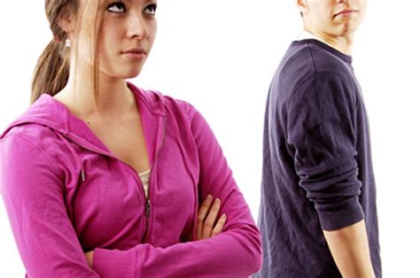 7 Sikap Cewek Yang Bikin Cowok Ilfil Cewekbanget