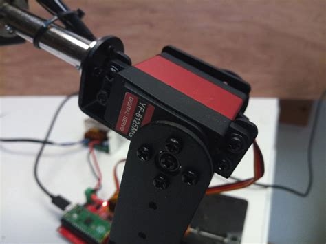 Makerfabs DOF Robot Arm Kit With Raspberry Pi Pico Elektor Magazine