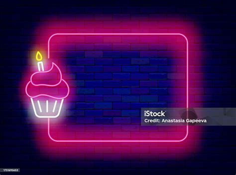 생일 축하 네온 광고 촛불과 빈 테두리가 있는 컵케이크 기념일 휴일 벡터 스톡 일러스트레이션 개념에 대한 스톡 벡터 아트 및 기타 이미지 Istock