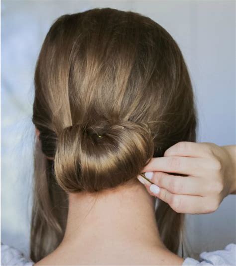 How To เกล้าผมแบบแอร์โอสเตส ทำเองได้ไม่ง้อร้าน Ladyissue เว็บรีวิวเครื่องสำอาง ชุมชนผู้หญิง ฮา