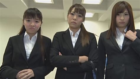 就職活動中の女子大生がストレスでブチ切れて汗ばんだストッキングで脚責 人気AV女優観察日記 無料アダルト動画大全集
