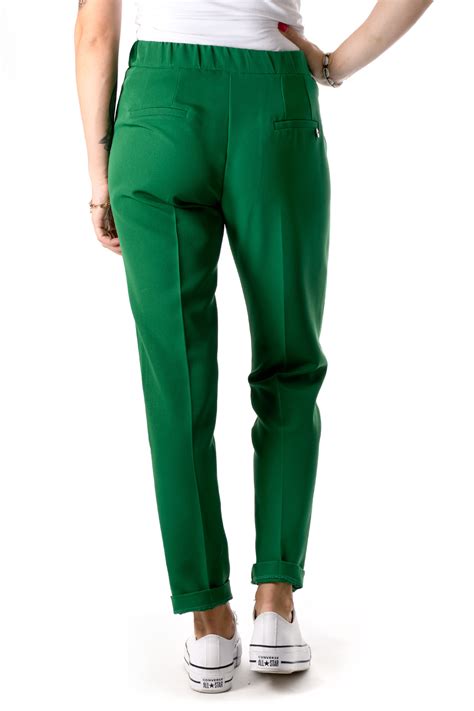 Kontatto - Suit 014 - Verde. Please Shop