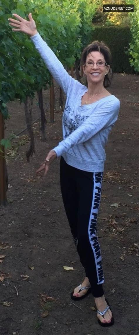 Deana Martin Feet Aznudefeet