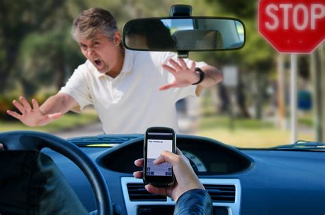 How To Avoid Texting While Driving Thriftyfun