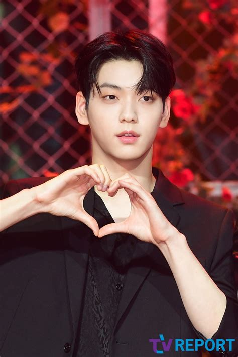 [t포토] 수빈 귀여운 강아지상