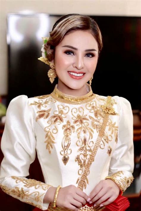 ជិតដល់ថ្ងៃមង្គលការ ដេននី ក្វាន់ ចាប់ផ្តើមបង្ហើបរូបបែបនេះ Khmerload