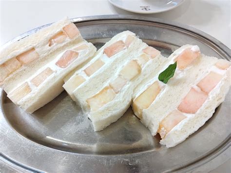 桃のフルーツサンド Syrupの日記