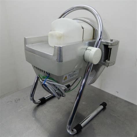 中部コーポレーション 野菜スライサー ミニスライサー 中古 Ss 350a 100v 調理機器・加工機器 スライサー・フードプロセッサー