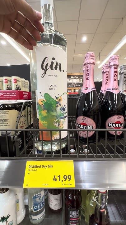 مشروب غولها قسمت سوم جین ۳ لیتری Giant Giantalcohol Giants Shorts