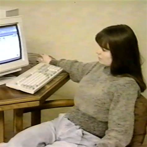 This 1997 Video Tutorial On How To Have Cybersex Is Hilarious This 1997 Video Tutorial On How To Have Cybersex Is Hilarious