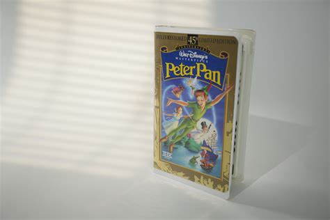Peter Pan Vhs Tape Vintage Animated Adventure Fantasy Film Etsy Canada