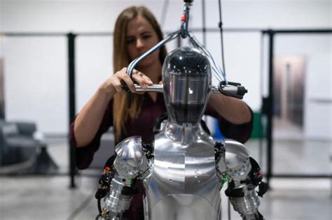 humanoid robot maker figure partners with openai