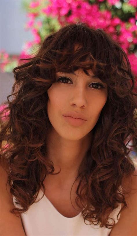 35 Low Maintenance Soft Curly Bob Haircuts Soft Curl Bangs