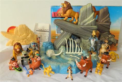 Complete The Lion King Large Pride Rock Playset Plus Small Set W