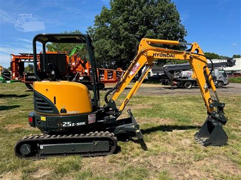 2023 Hyundai Robex 25z 9ak For Sale In Bristol Pennsylvania