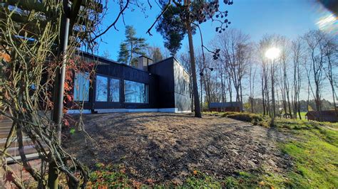 Villa Kokkosessa Soi Kaikuja Paavo Heinisen Maailmasta Lauantaina 249