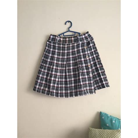 Jual Preloved Celana Rok Wanita Sold Shopee Indonesia