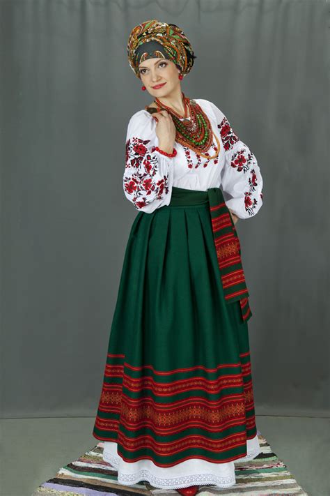 Український національний костюм 66 Костюмер