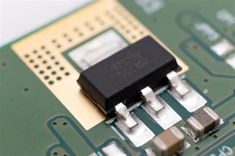 How Does A Transistor Work Types Mechanics Explained House Grail