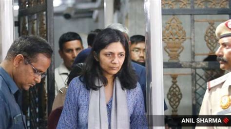 Ncw Directs Delhi Police To Obtain Call Records Including Those Of Cm