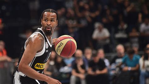 Пех за Партизан пред нови вечити дерби капитен Пантер најмање две