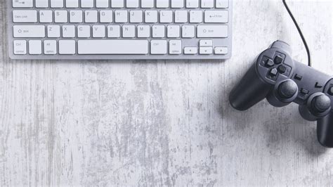 Small Vs Large Keyboards Pros Cons OnGameStart