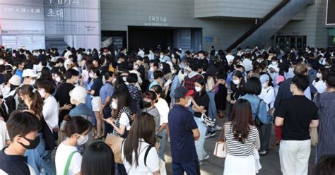 이건희 컬렉션 전시 마지막날 북적