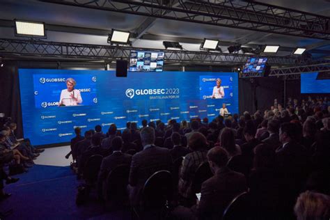 Претседателката на ЕК Фон дер Лајен претстави нова иницијатива за Западен Балкан на Форумот на