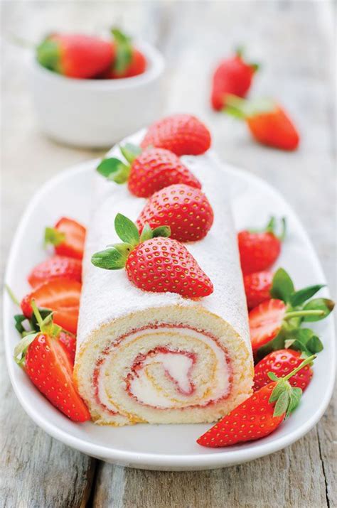 Strawberry Jam Swiss Roll Jelly Roll Cake Cake Roll Cake Recipes