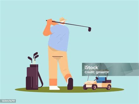 시니어 남자 재생 골프 노인 선수 촬영 활성 노년 개념 수평 전체 길이 경기 스포츠에 대한 스톡 벡터 아트 및 기타 이미지 경기 스포츠 경쟁 골프 Istock