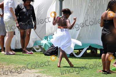 Photos And Pictures President Barack Obamas Daughter Sasha Obama