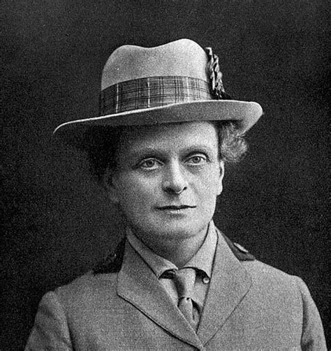 Elsie Inglis Scottish Surgeon Suffragist And War Hero Biography
