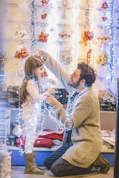 გიორგი მახარაძის საახალწლო ფოტოსესია ქალიშვილთან ერთად მშობლები