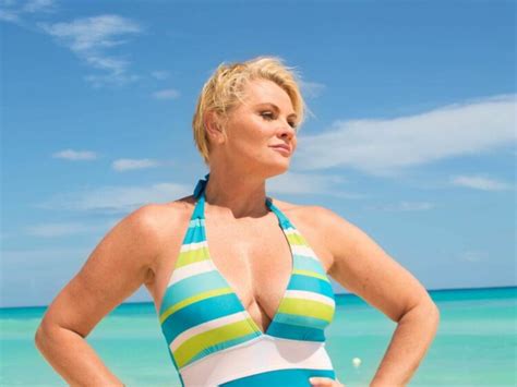 8 Hot Sexy Mia Gundersen Bikini Pics