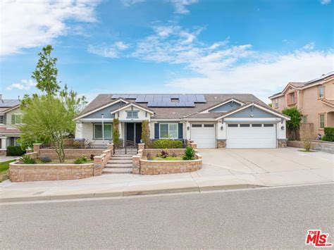 6390 N Angels Peak Dr San Bernardino Ca 92407 ®