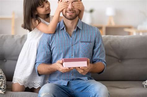 Do Casper Dads Get The Shaft When It Comes To Ts