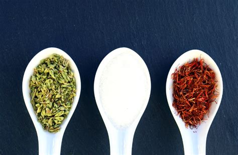 자극적인 음식소금 설탕 향신료은 언제부터 허용해야 할까