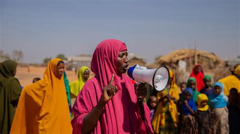 10 Ways To Help End Violence Against Women And Girls The Irc