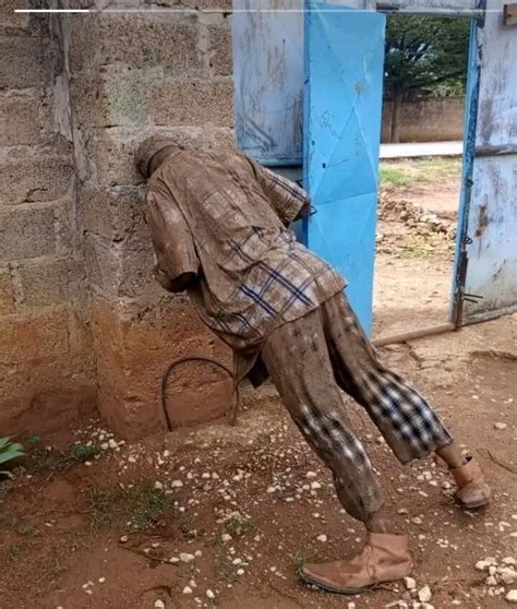 Uhuru Alilala Akikunywahehe Jamaa Ako Hangover Mbaya Sex And Relationships Kenya Talk