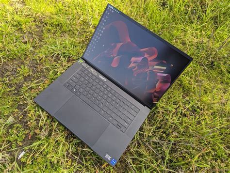 GeForce RTX 4080 (для ноутбука) идёт в мир: Обзор Razer Blade 16 Early ...