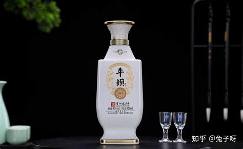 平坝酒1983（玉白色）丨贵州平坝酒厂出品 知乎