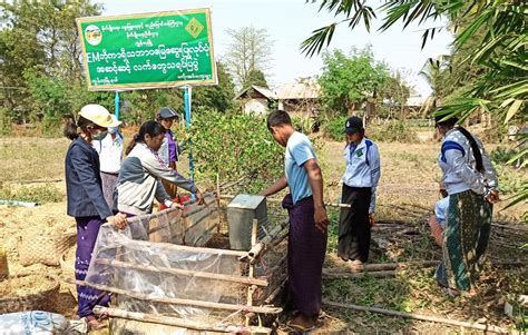ကျွန်းလှမြို့နယ်၌ Em ဘိုကာရှီ သဘာဝမြေဆွေးပုံ ပြုလုပ်နည်းပြသ Information And Public Relations