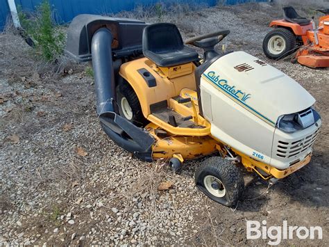 Cub Cadet 2166 Lawn Tractor W Grass Catcher Attachment Bigiron Auctions