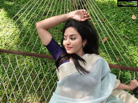 Vidhya Instagram 💚🧡 👗 Dorothyjai The Udai Vandi Gethu Cinema