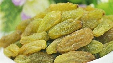 葡萄干的好处多每天吃一小把身体会有3个改变后悔才知道 东方养生频道 东方养生