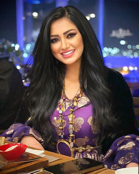 وێنە دینە بە ستایلی جلی کوردی دەردەکەوێت