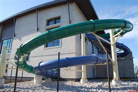 32” Enclosed Body Slides Splashtacular