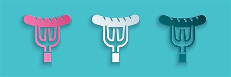 파란색 배경에 격리된 포크 아이콘의 용지 컷 소시지 구운 소시지와 향기 표지판 종이 아트 스타일 벡터 3차원 형태에 대한 스톡 벡터 아트 및 기타 이미지 Istock